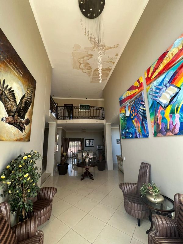 Insolvent Estate On-Site Auction – 8 Bed 6 Bath Riverfront Mansion In ...